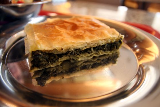 Prânz cu specific grecesc la Suvlaki - FoodCrew